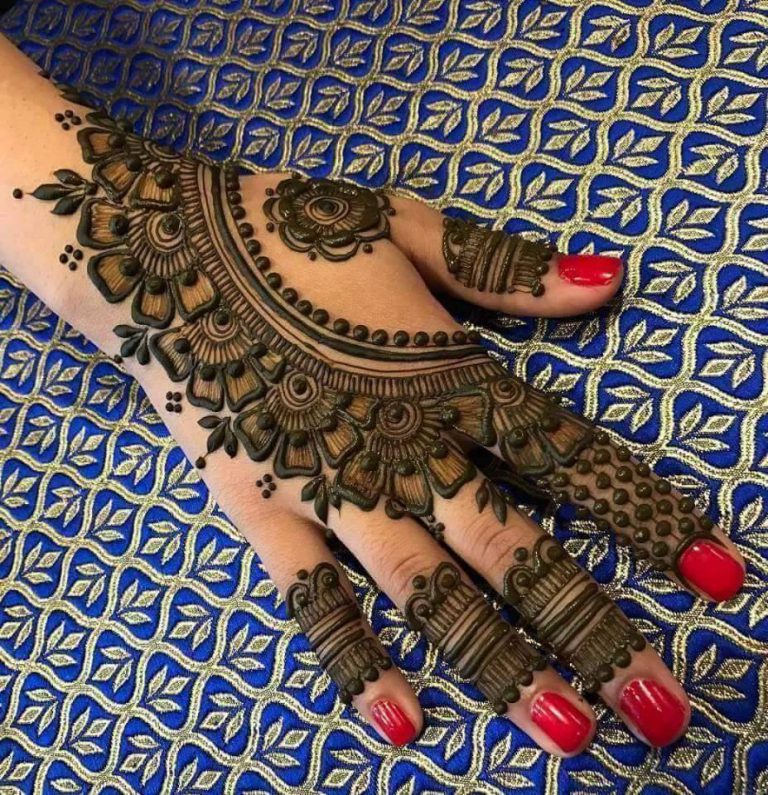 Best 15 Floral Style Back Hand Henna Designs - Fashion Beauty Mehndi ...