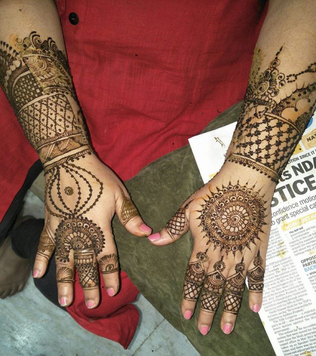 Best 15 Floral Style Back Hand Henna Designs - Fashion Beauty Mehndi ...