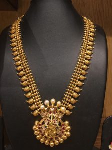 Top 10 Gold long chain design - Fashion Beauty Mehndi Jewellery Blouse ...