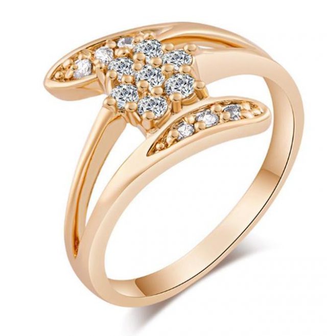 Unique Beautiful Gold Ring Designs - Fashion Beauty Mehndi Jewellery ...