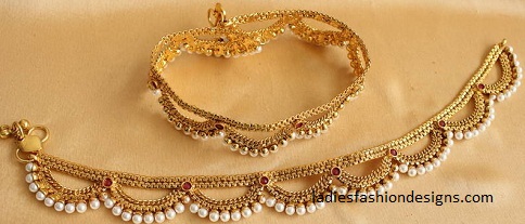 New design gold bridal heavy anklets - Fashion Beauty Mehndi Jewellery ...