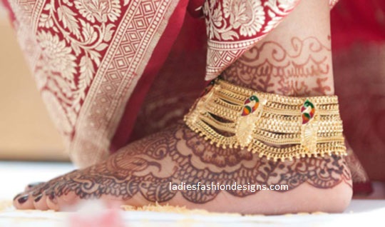 New design gold bridal heavy anklets - Fashion Beauty Mehndi Jewellery ...