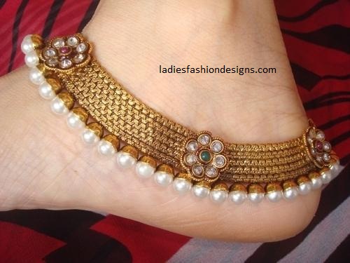 New design gold bridal heavy anklets - Fashion Beauty Mehndi Jewellery ...