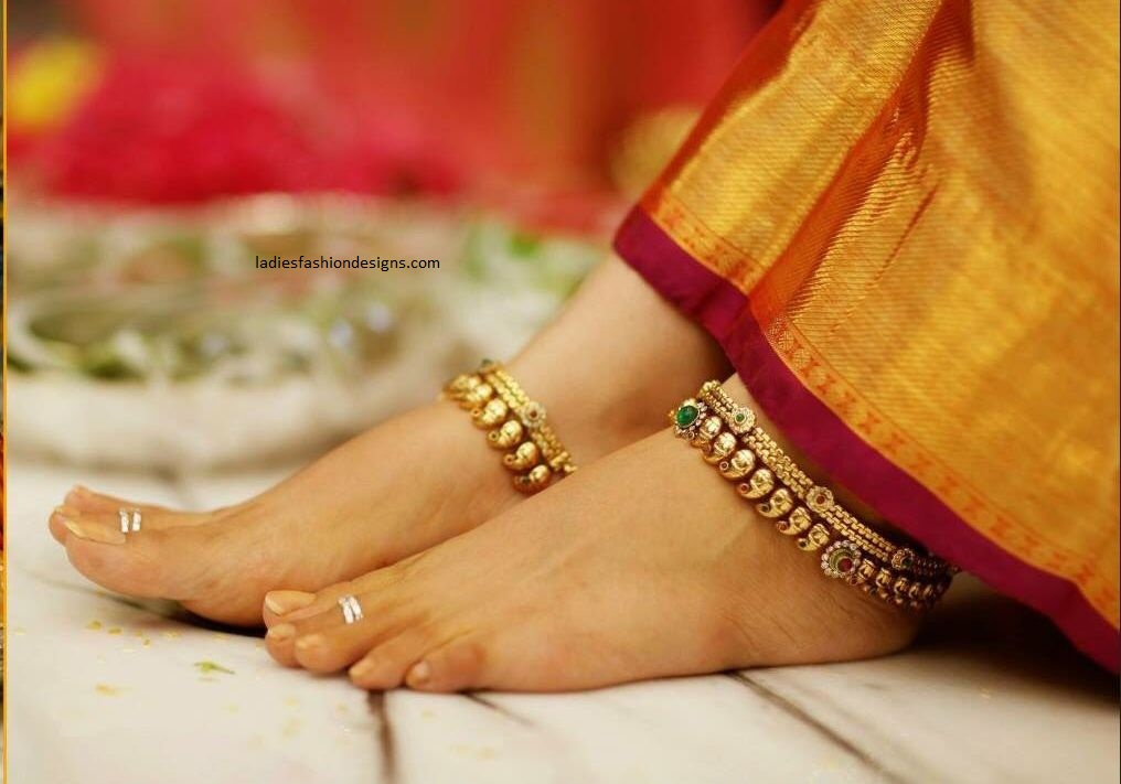 New design gold bridal heavy anklets - Fashion Beauty Mehndi Jewellery ...
