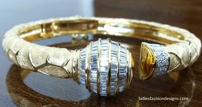 Beautiful gold with diamond kada bangle designs - Fashion Beauty Mehndi ...