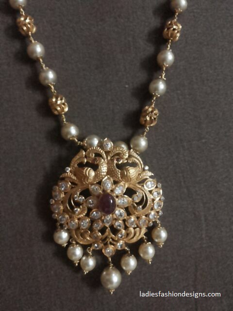 Top Most Beatutiful Gold Pearl Balls Haram Designs - Fashion Beauty ...