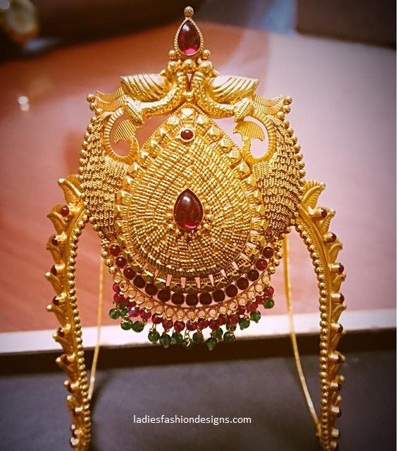 Beautiful Gold Hand Vanki Designs Fashion Beauty Mehndi Jewellery Blouse Design