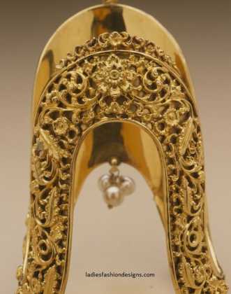 Beautiful gold hand vanki designs - Fashion Beauty Mehndi Jewellery ...