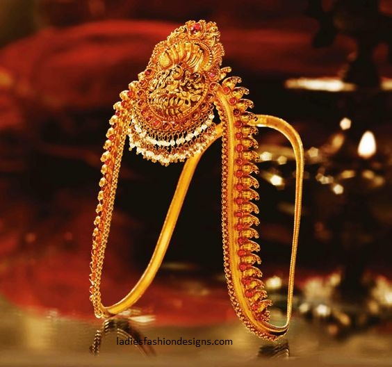 Beautiful Gold Hand Vanki Designs Fashion Beauty Mehndi Jewellery Blouse Design