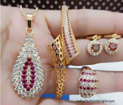 Beautiful new outlook chain set designs - Fashion Beauty Mehndi ...