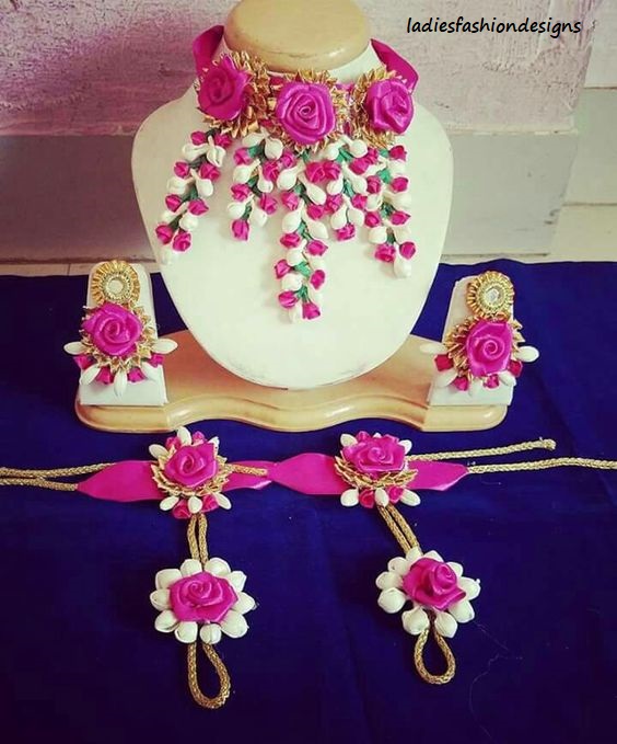Beautiful Haldi Occasion Floral Jewellery Designs - Fashion Beauty ...
